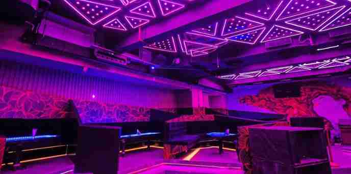 Enjoy Unforgettable Nights At Club Illusions | Book Now - Sea Water Sports