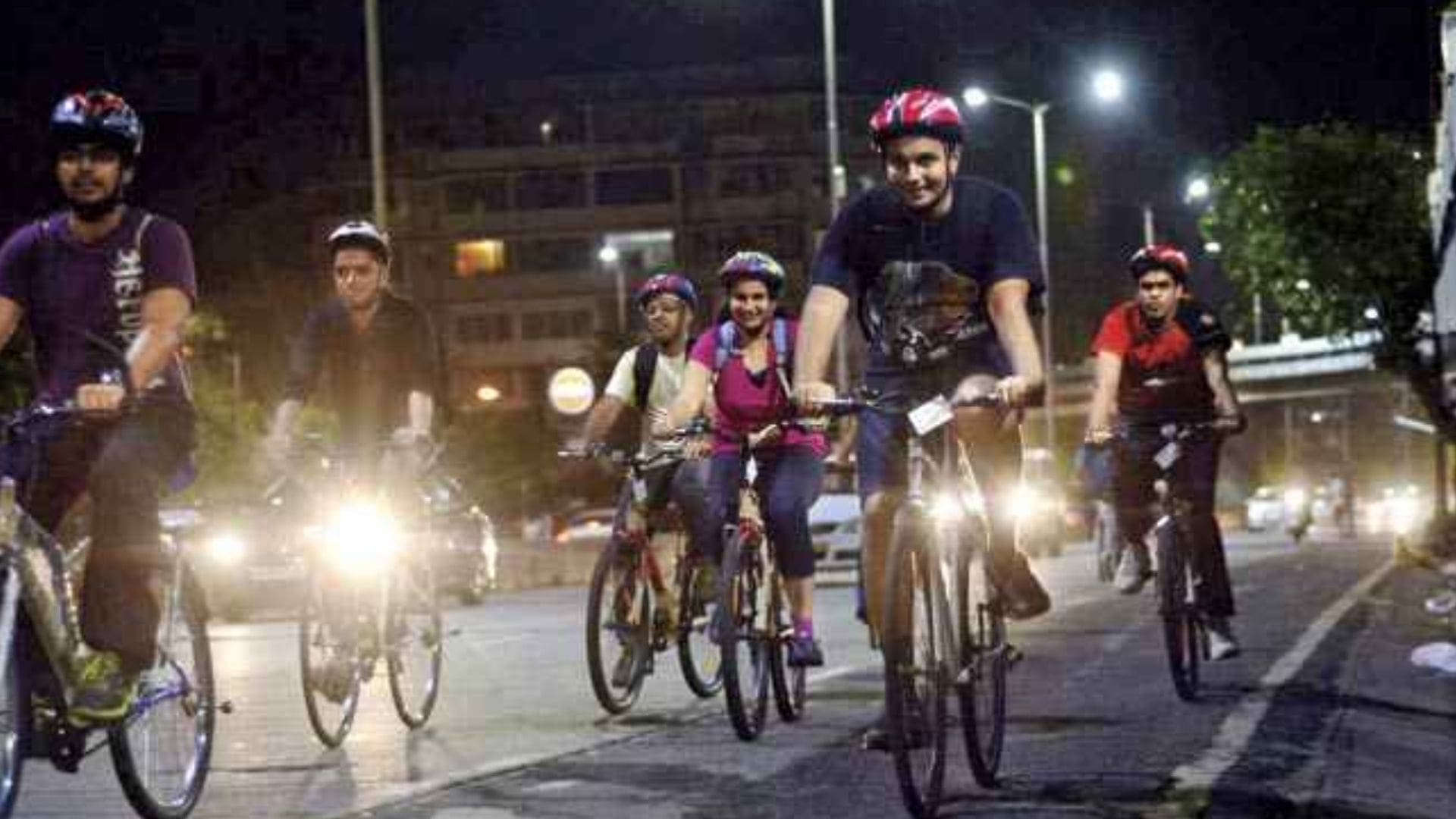 Midnight Cycling Mumbai Tour At Cheap Price With Best Offers - Sea ...