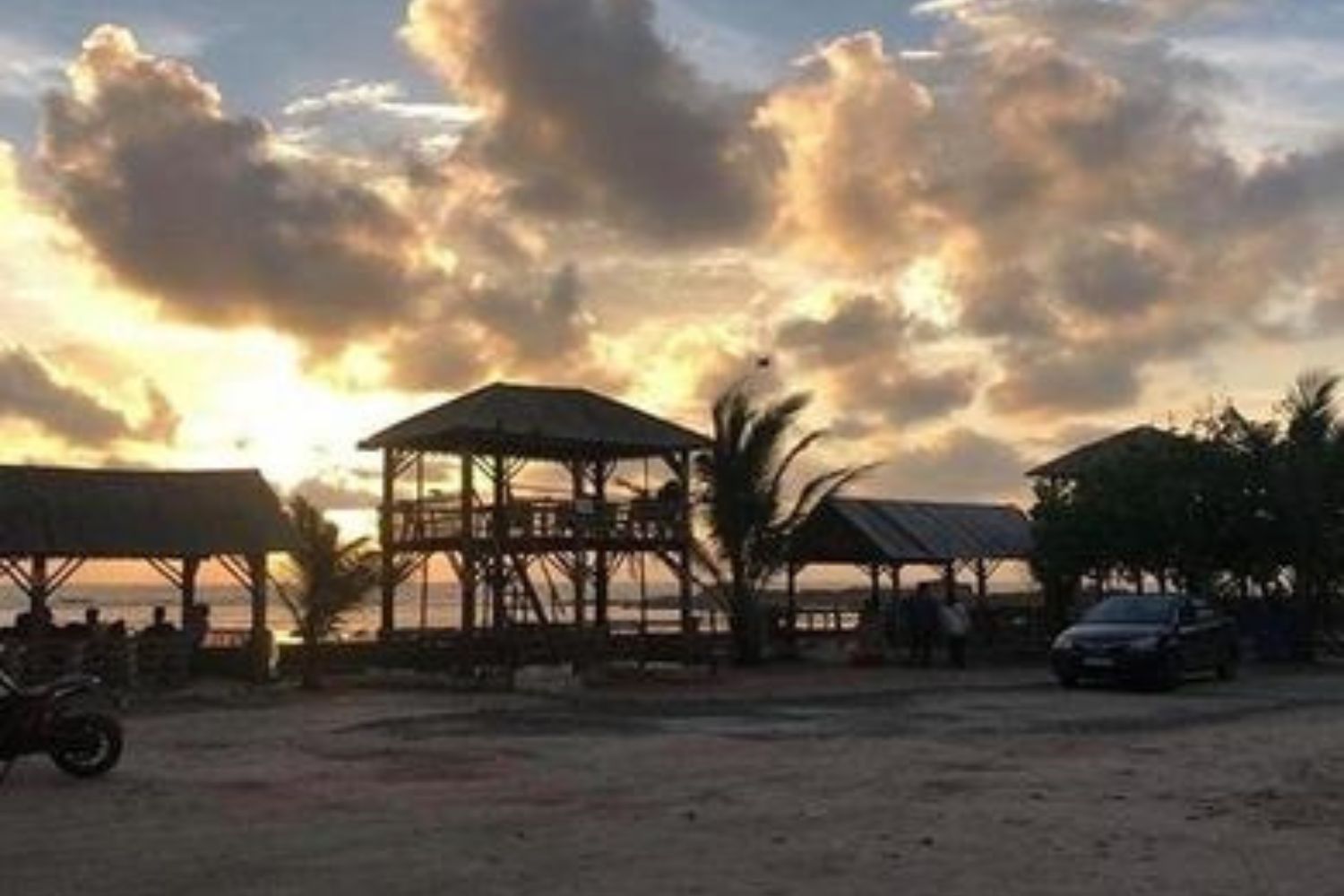Arabian Sea View Rooms & Cafe - Sea Water Sports