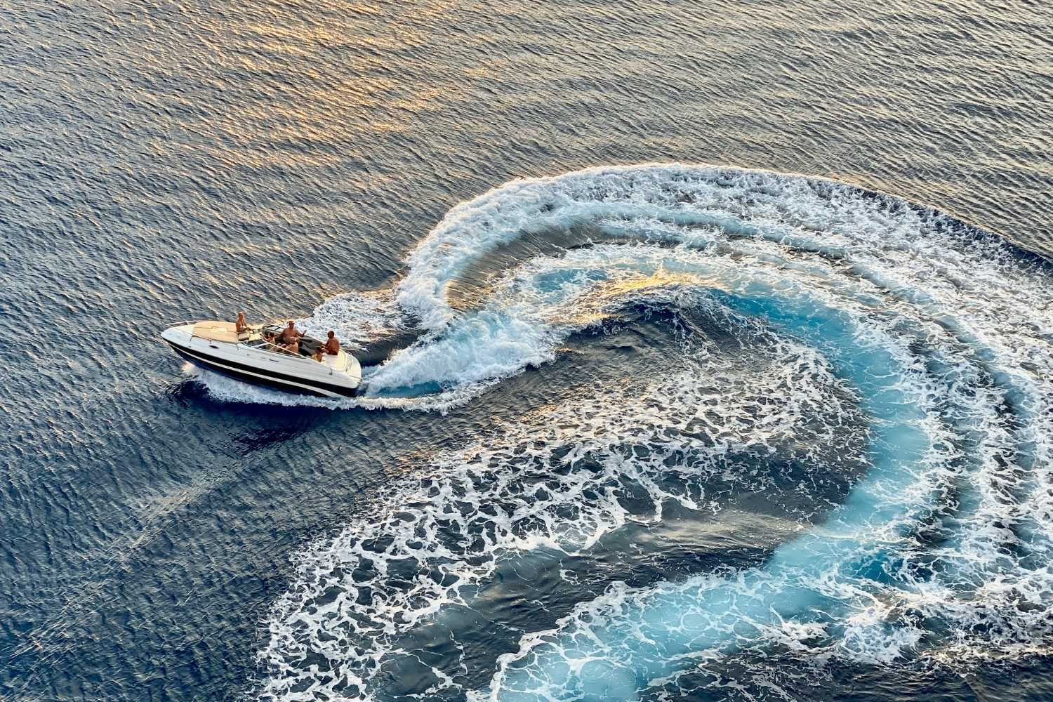 Get Affordable Speed Boat Ride in Goa With Upto 20% Discount - Sea ...