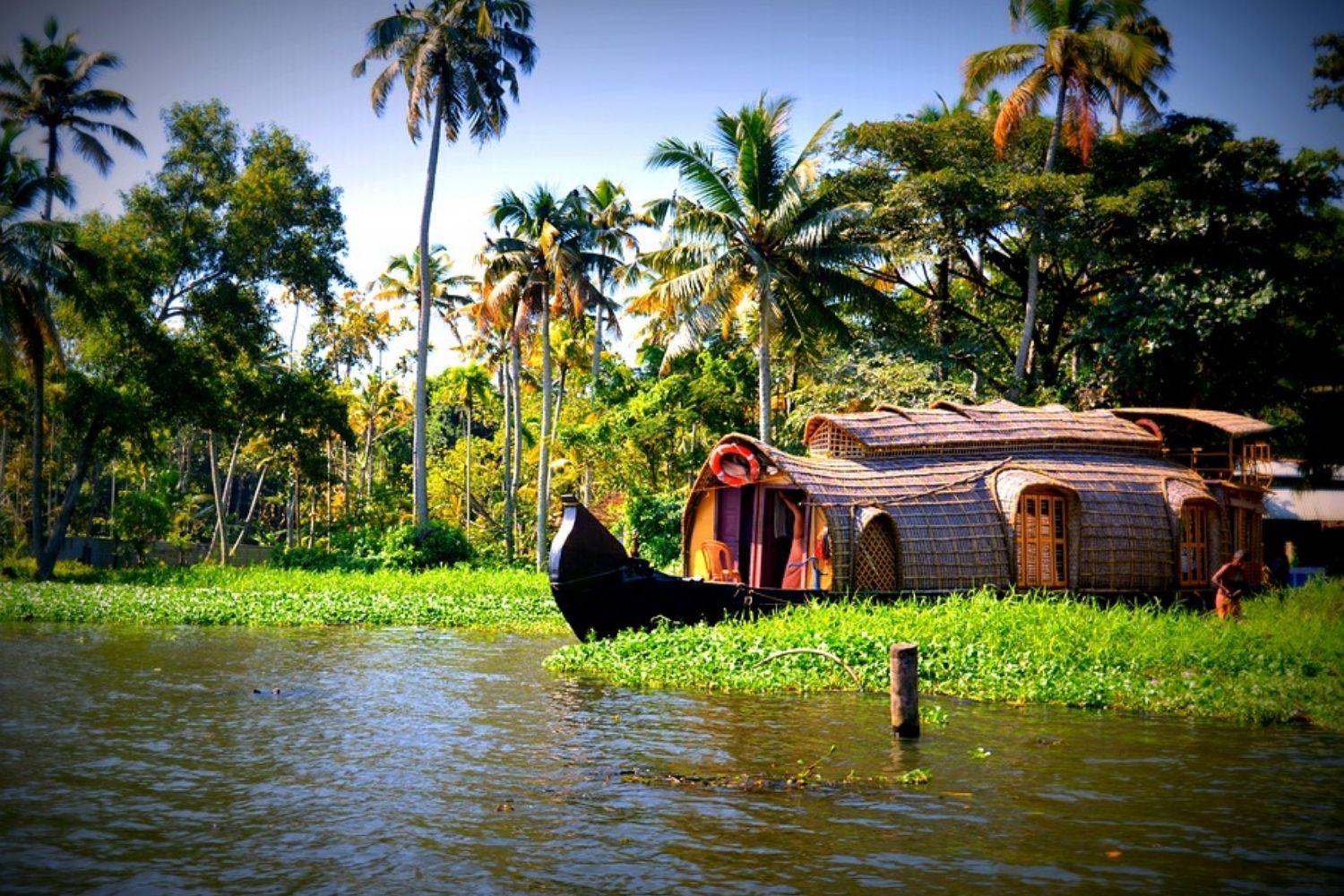 Get Wooden Boat Ride In Kerala @Lowest Price With Best Deals - Sea ...