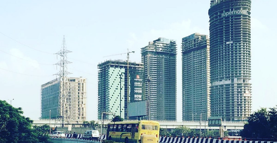 Modern Places To Visit In Noida: Malls And Tech Parks Sea Water Sports