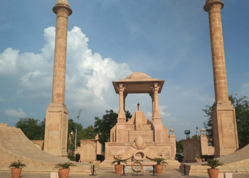 Amar Jawan Jyoti In Rajasthan | Things To Do - Sea Water Sports