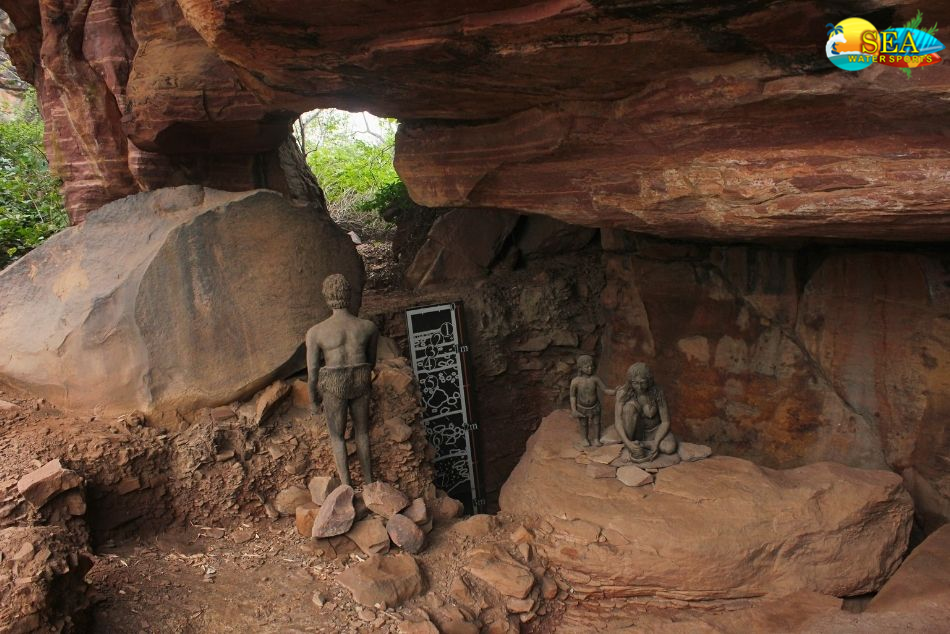 Bhimbetka Caves In Madhya Pradesh | Things To Do - Sea Water Sports