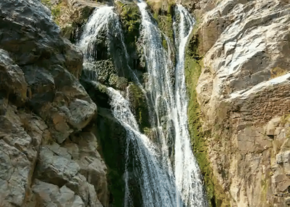 Dhaba Dhabi Waterfalls In Karnataka | Things To Do - Sea Water Sports