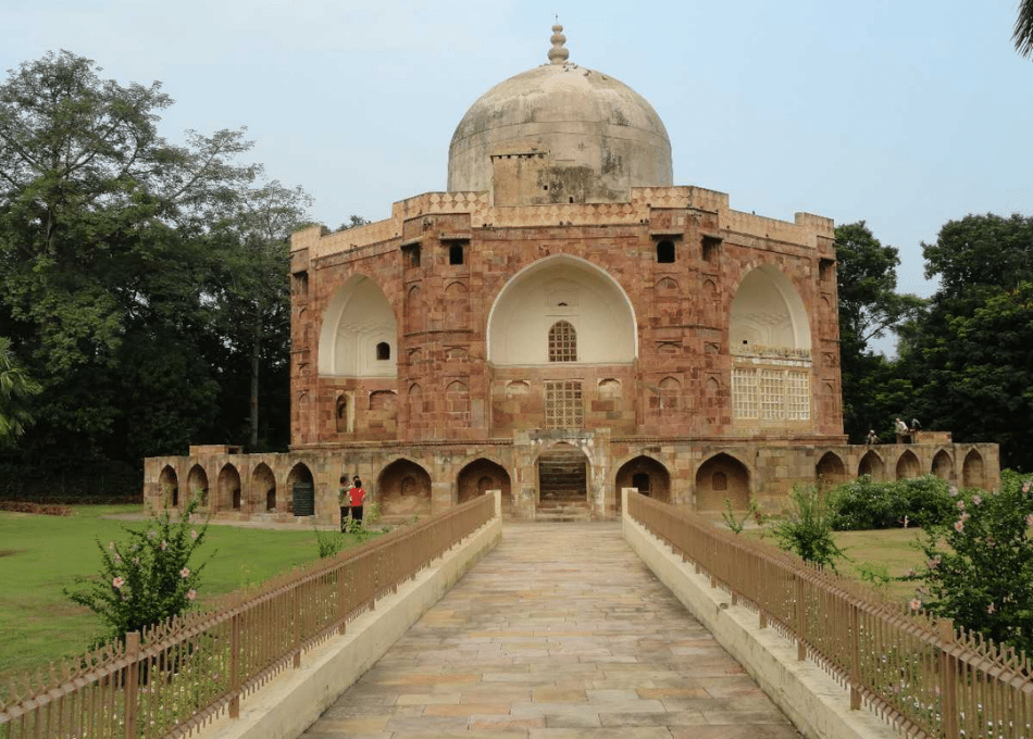 Hazira Maqbara In Gujarat | Things To Do - Sea Water Sports