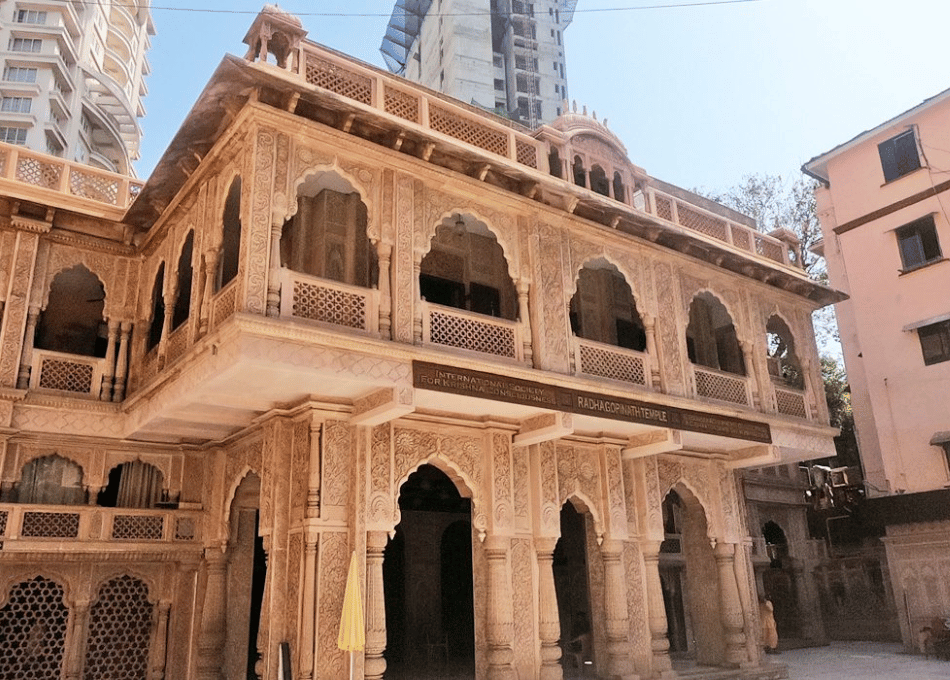 ISKCON Chowpatty Sri Sri Radha Gopinath Mandir In Maharashtra | Things ...