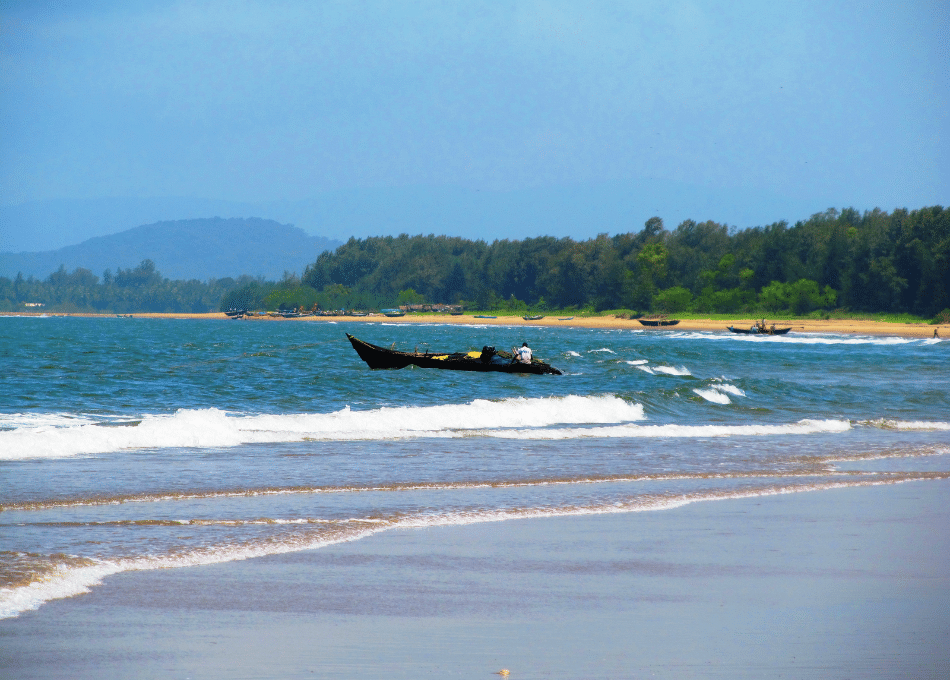 Karwar Beach In Karnataka | Things To Do - Sea Water Sports