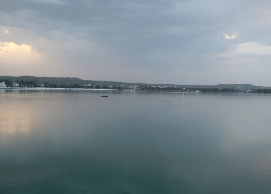 Lakha Banjara Lake In Madhya Pradesh | Things To Do - Sea Water Sports