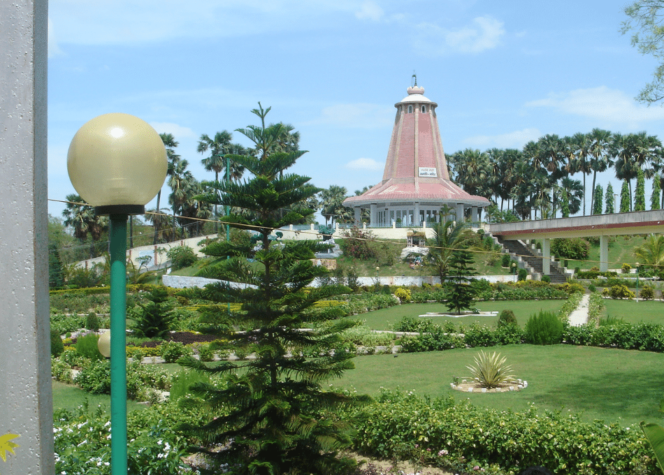 Mahershi Mehi Ashram In Bihar | Things To Do - Sea Water Sports