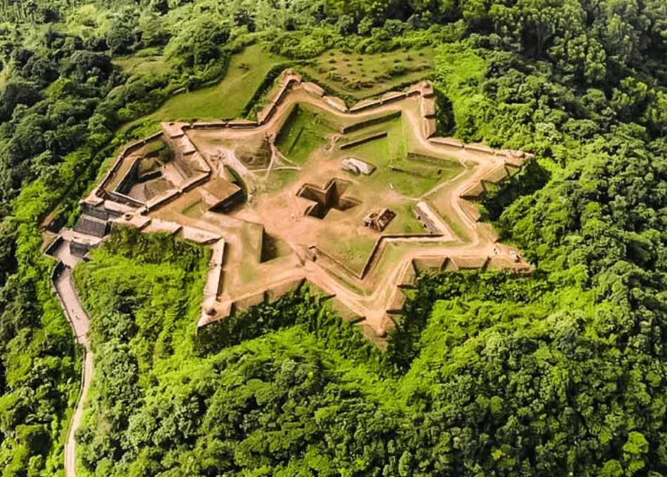 Manjarabad Fort In Karnataka | Things To Do - Sea Water Sports