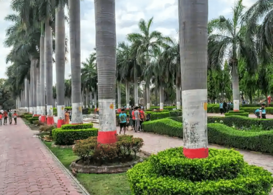 Meghdoot Gardens In Madhya Pradesh | Things To Do - Sea Water Sports