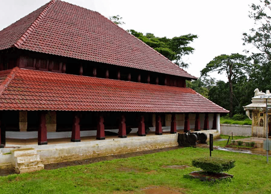 Nalknad Aramane Palace In Karnataka | Things To Do - Sea Water Sports