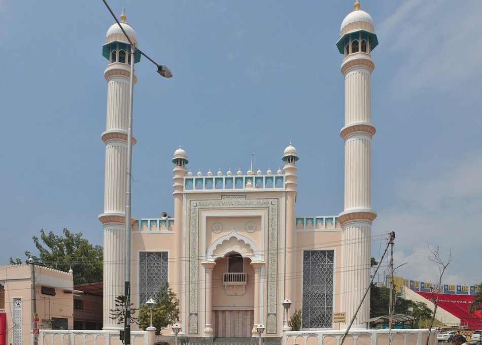 Noori Masjid In Jharkhand | Things To Do - Sea Water Sports