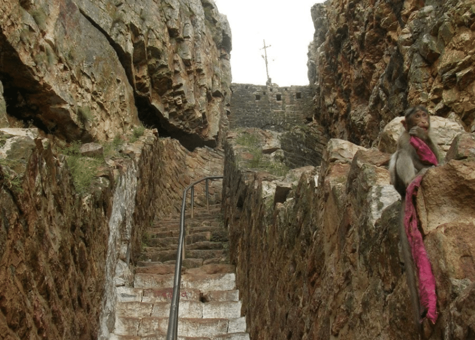 Parasgad Fort In Karnataka | Things To Do - Sea Water Sports