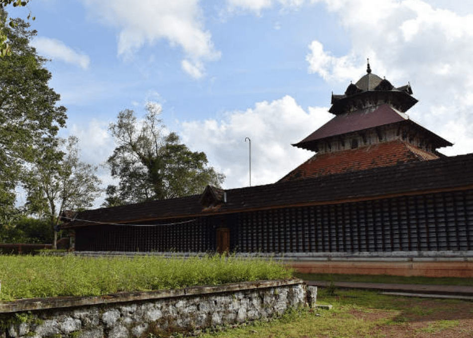 Peruvanam Temple In Kerala | Things To Do - Sea Water Sports