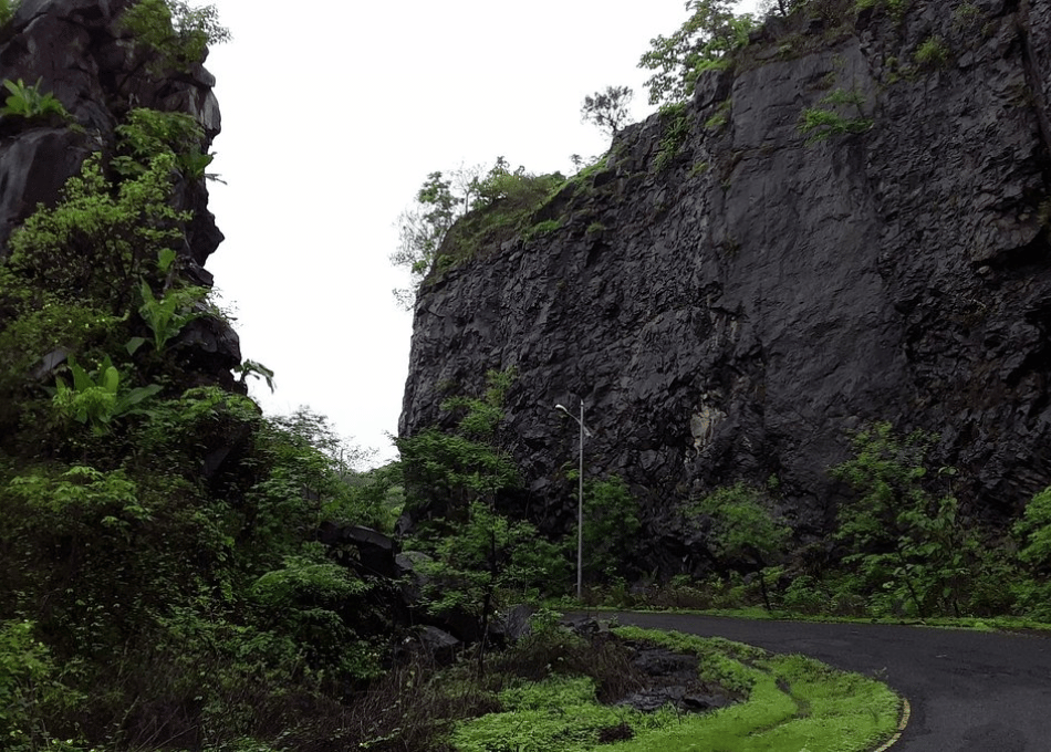 Rain Tree Marg In Maharashtra | Things To Do - Sea Water Sports