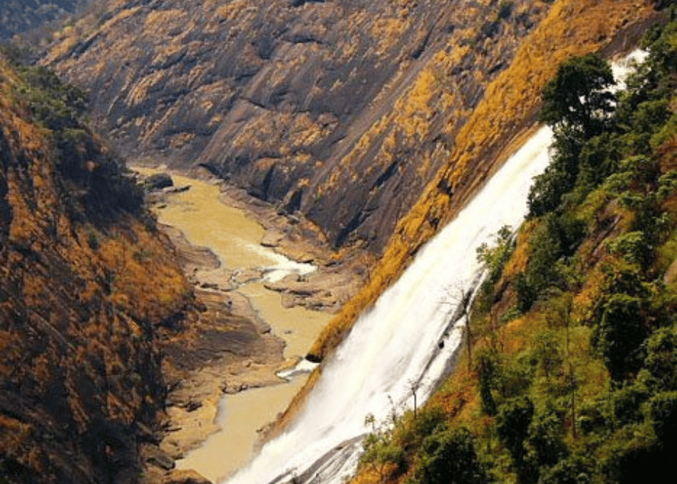 Rani Duduma Waterfall