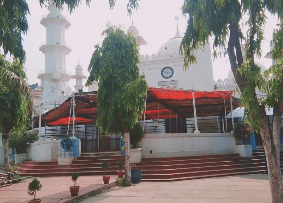 Sakchi Masjid In Jharkhand | Things To Do - Sea Water Sports