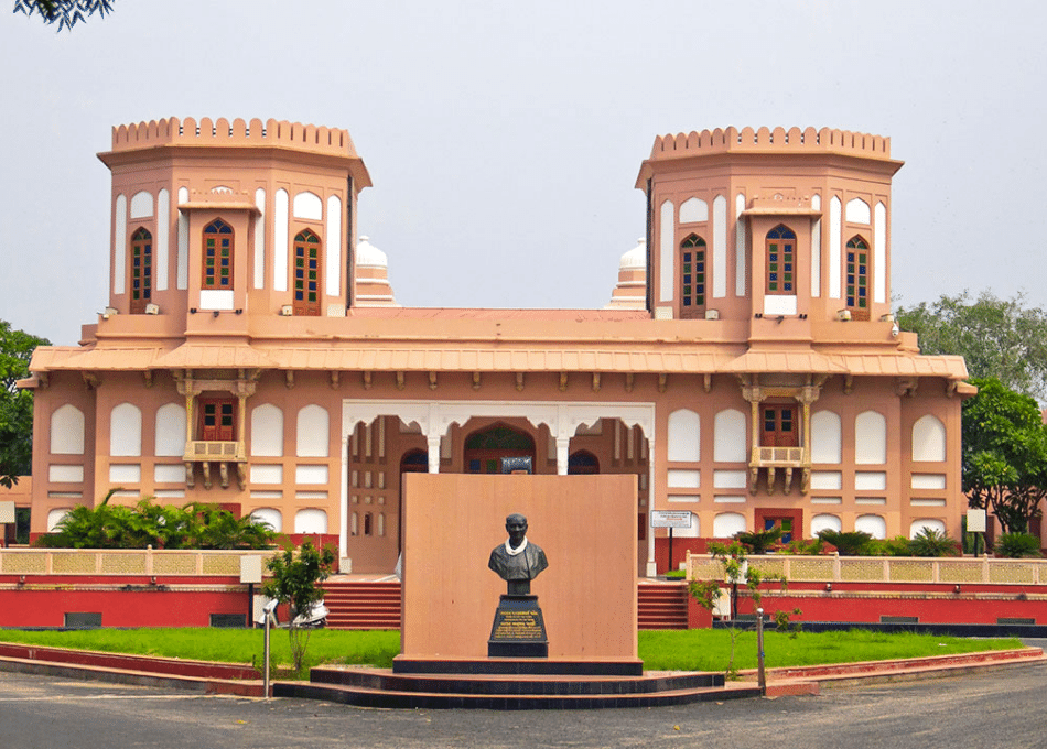 Sardar Patel Museum In Gujarat | Things To Do - Sea Water Sports