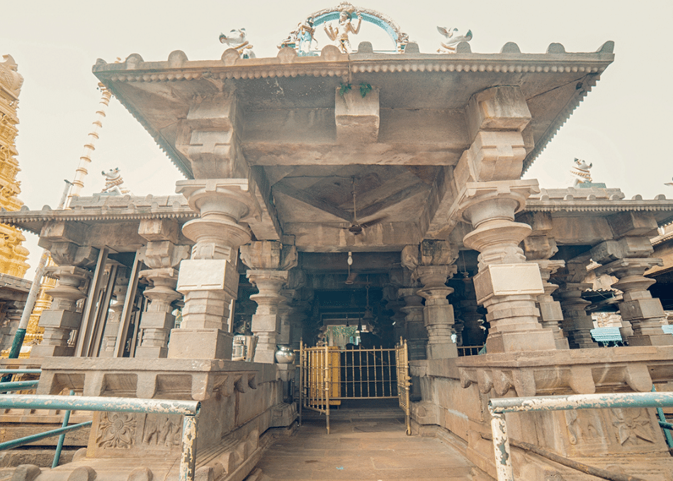 SSri Dattatreya Temple Kurvapura In Karnataka | Things To Do - Sea ...
