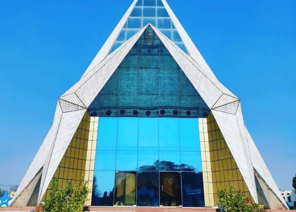 Star Monument In Haryana | Things To Do - Sea Water Sports