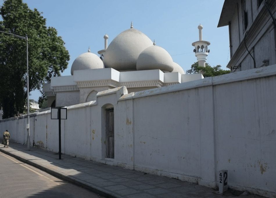 Thousand Lights Mosque In Tamil Nadu | Things To Do - Sea Water Sports