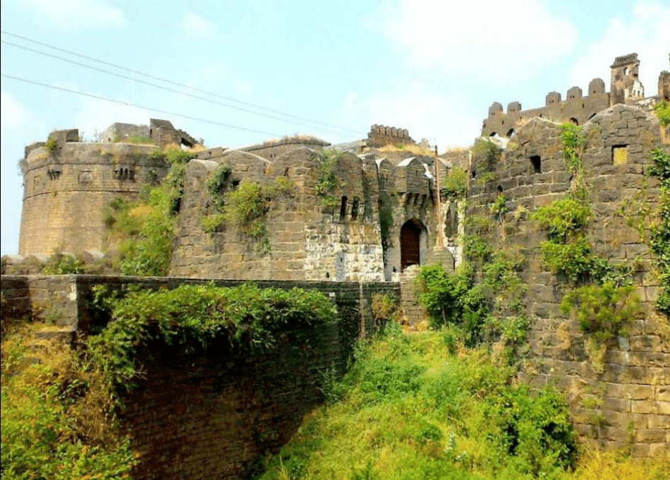 Udgir Fort In Maharashtra | Things To Do - Sea Water Sports